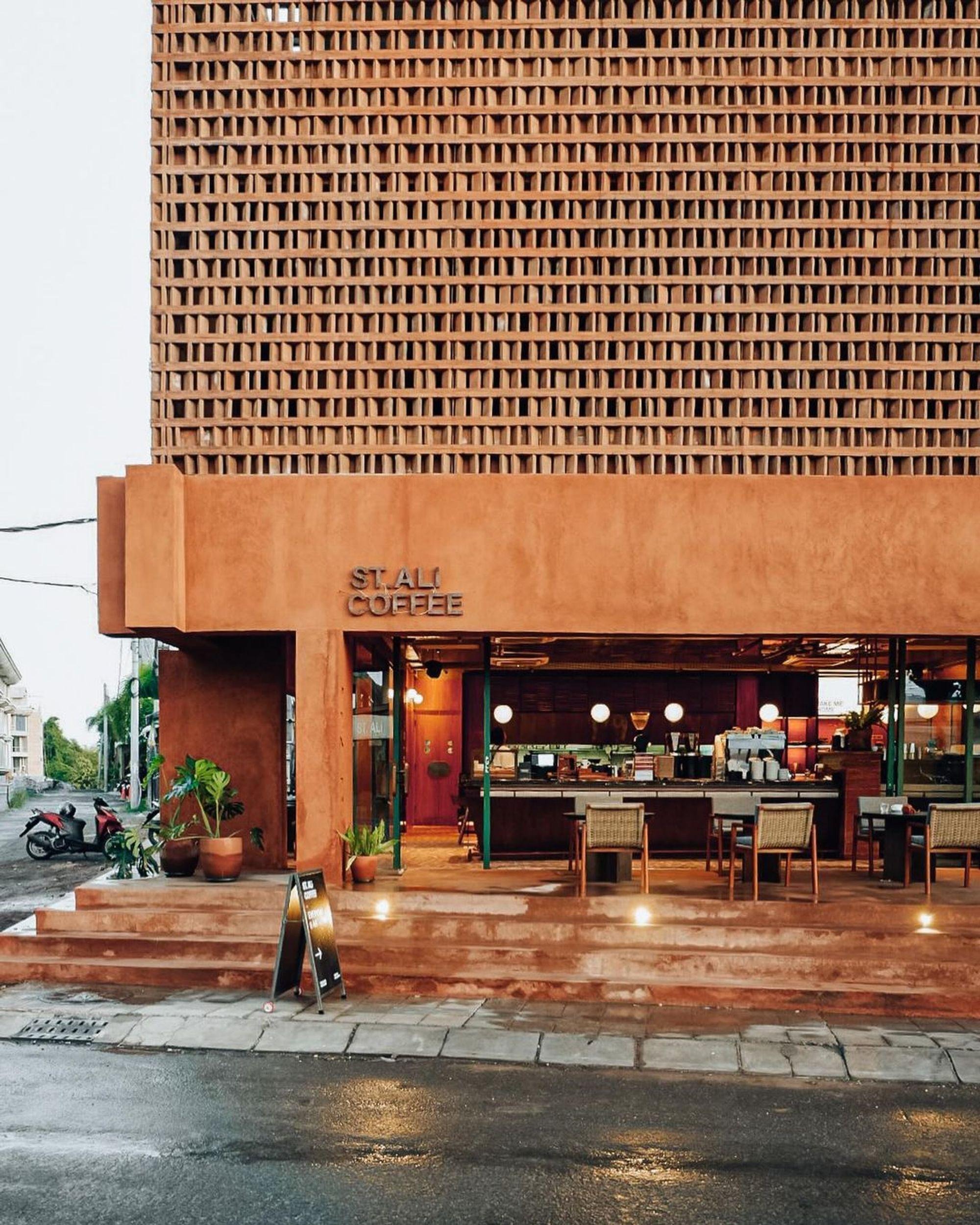 Location of ST ALi Bali: Menu, Prices, and Opening Hours