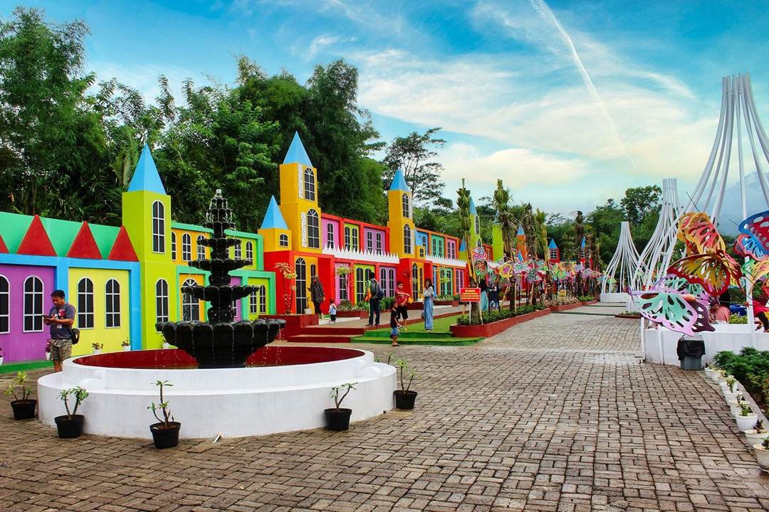 Waykambang Edupark: Fun Family Tourism in Batang Regency