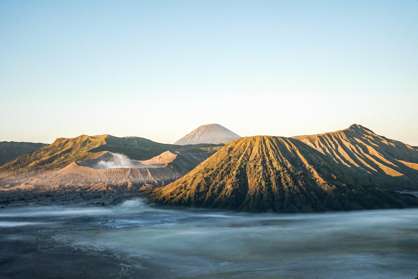 Facts of Mount Bromo Crater: Volcanic Natural Beauty
