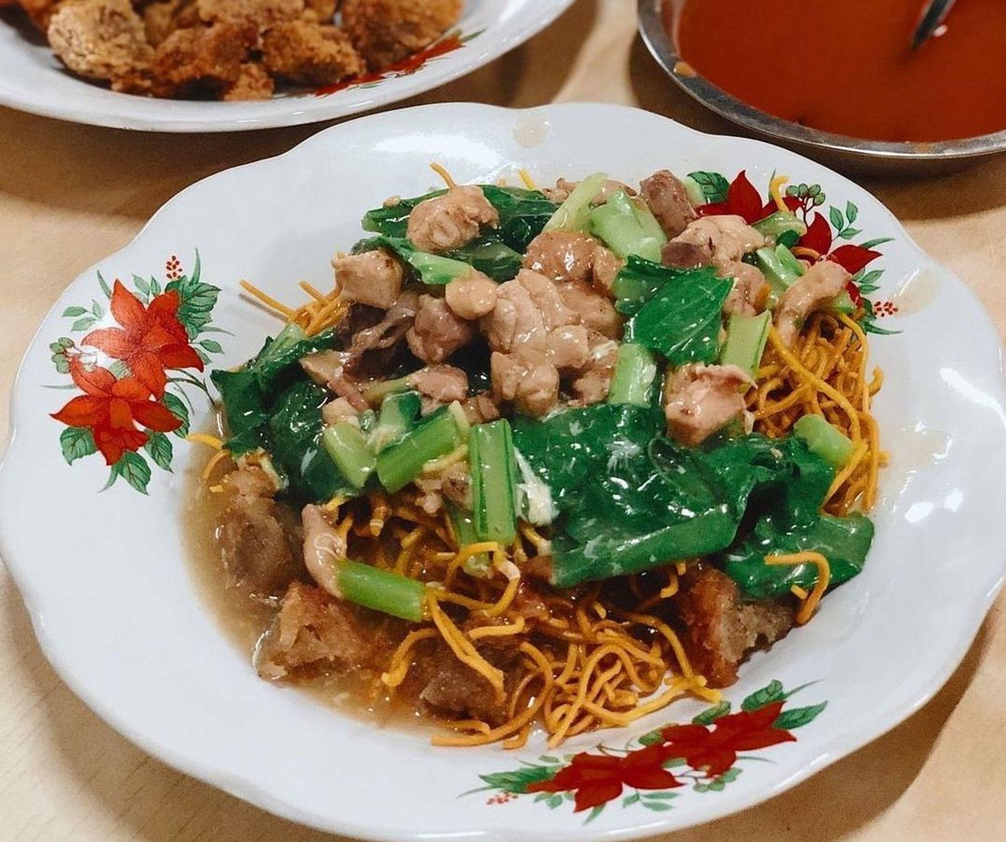 Mie Hengky Makassar: Harga Menu, Jam Buka, Lokasi