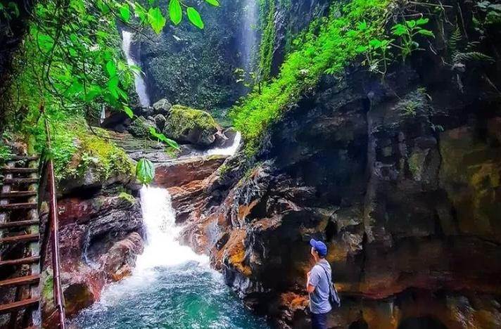 Curug Walet: Hidden Paradise at the Foot of Mount Salak