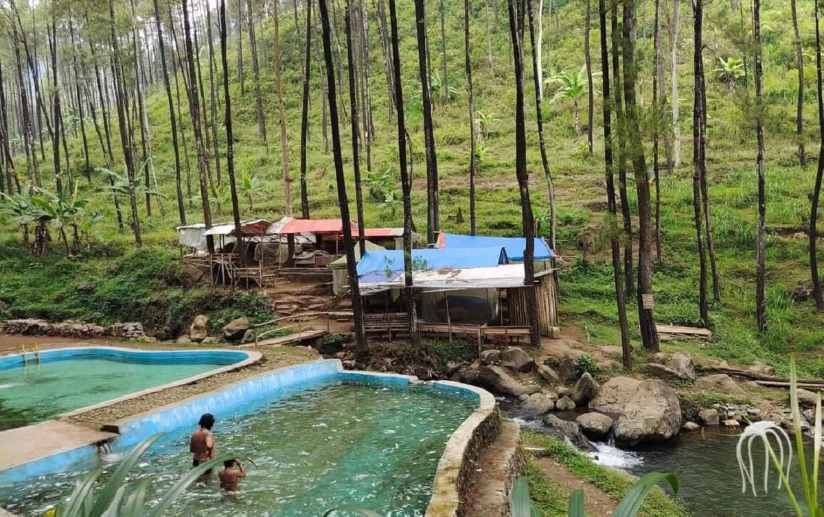 Kedung Klurak Eco Park: Pemandian Alami dan Camping Ground di Pacet