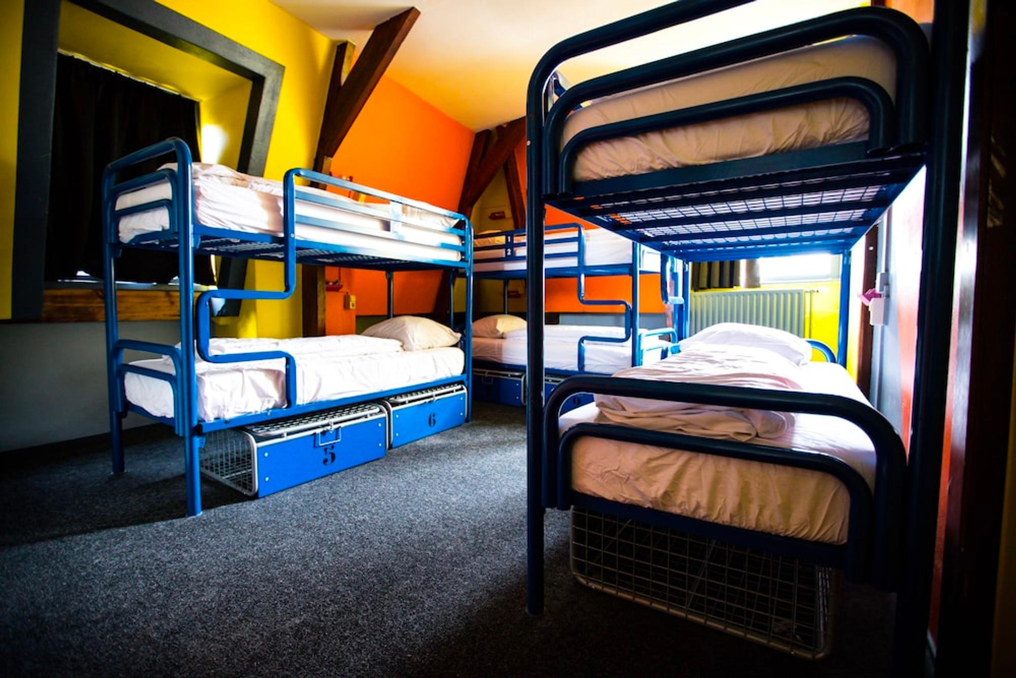 5 Pilihan Hotel Backpacker Amsterdam, Mulai 300 Ribuan Aja!