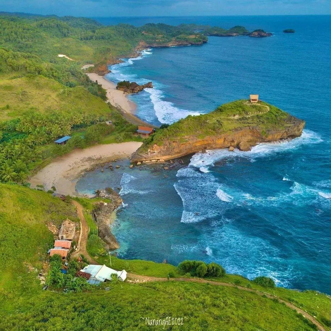 Kasap Beach in Pacitan: Most Stunning Beach in East Java
